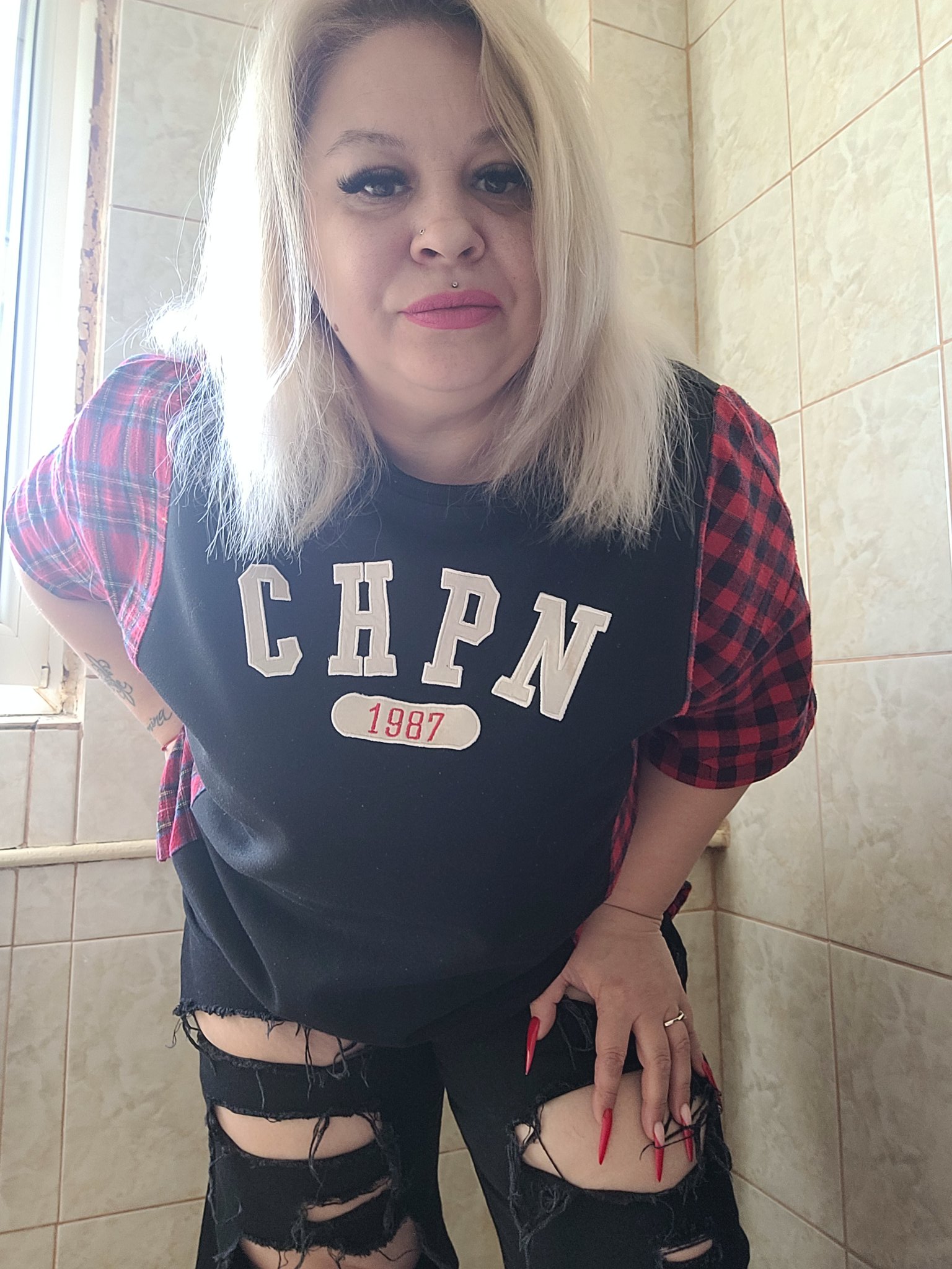 Adrianna - @adrianna_80 OnlyFans Get photos